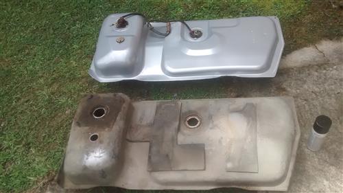 Mustang Fuel Tank w/ EFI (84-97) - LMR.com