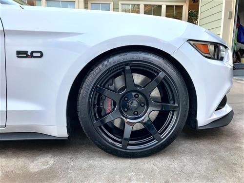 SVE Mustang R350 Wheel Kit - 19x10/11 - Gloss Black (15-21)
