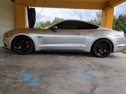 SVE Mustang R350 Wheel Kit - 19x10/11 - Gloss Black (15-21)