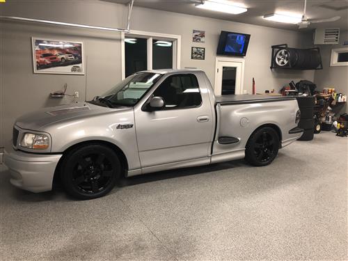 SVE F-150 SVT Lightning 01-02 Style Wheel & Tire Kit - 20x9 - Gloss ...